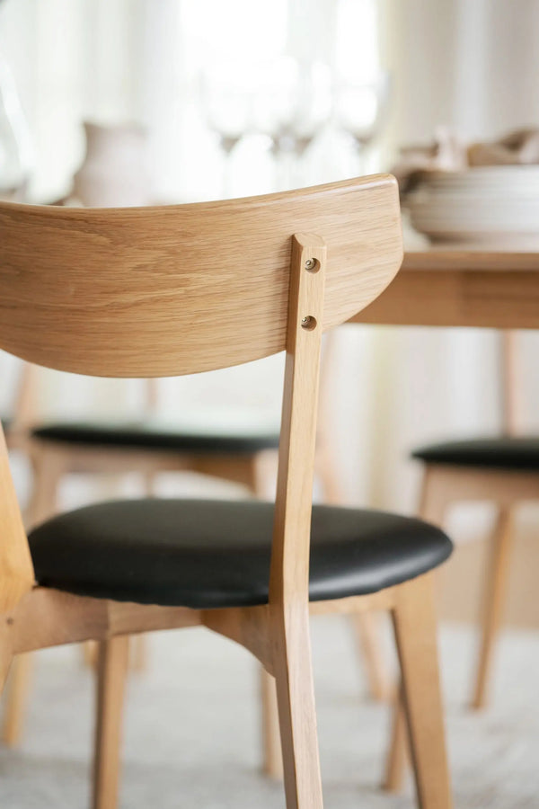 Rowico Ami chair oak/black artificial leather - Laatukaluste
